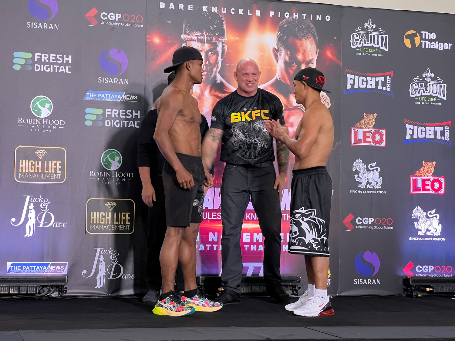Buakaw vs Saenchai at Bare Knuckle Fighting Championship (BKFC) - 4th November | at SuperExportShop